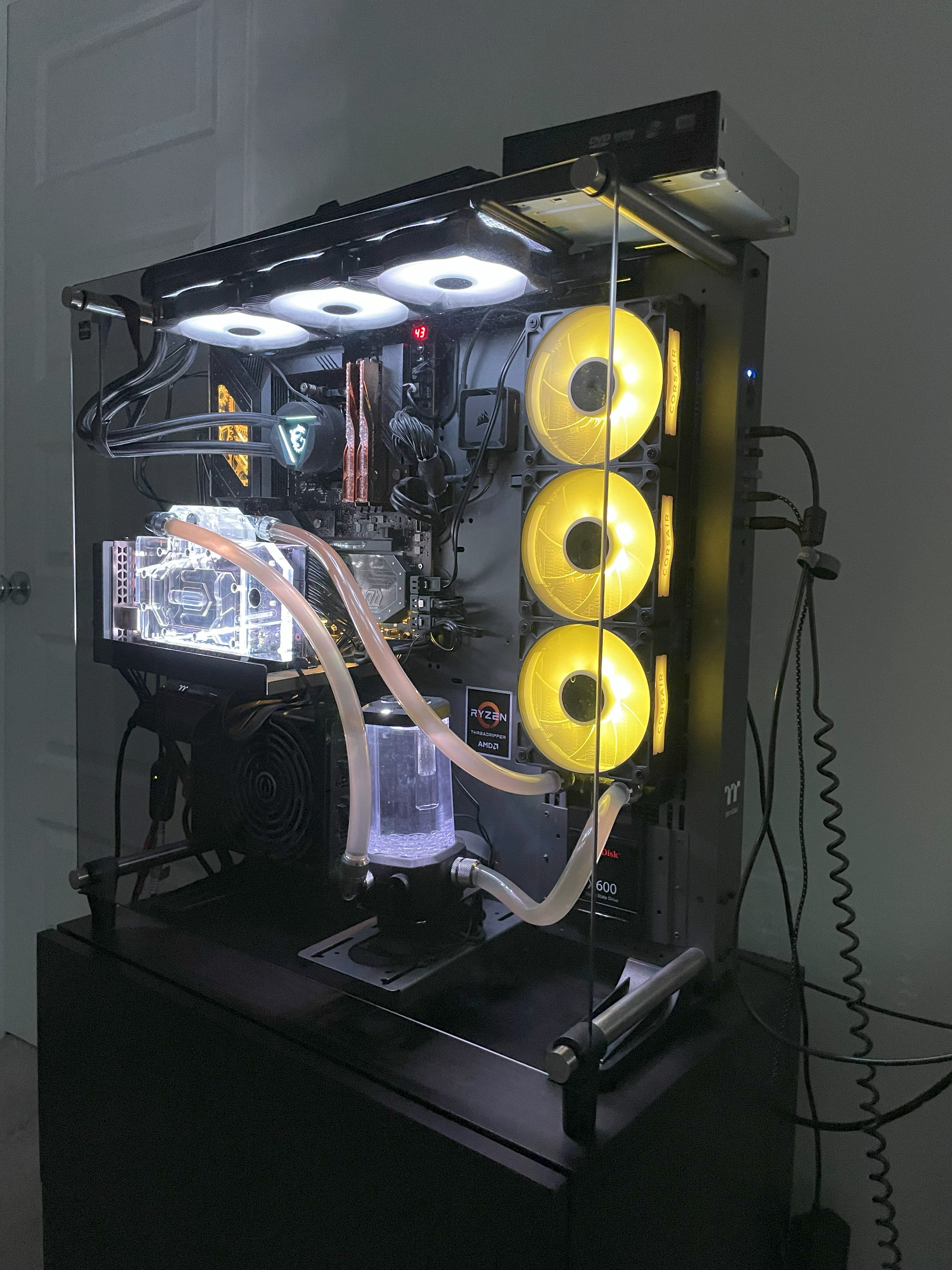 ZOTAC RTX 5090 Catches Fire (Literally) While Playing Battlefield 6 ...