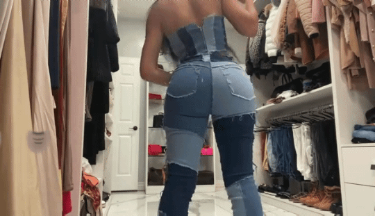 Disqus - Tight jeans, the struggle continues… (46 Photos)