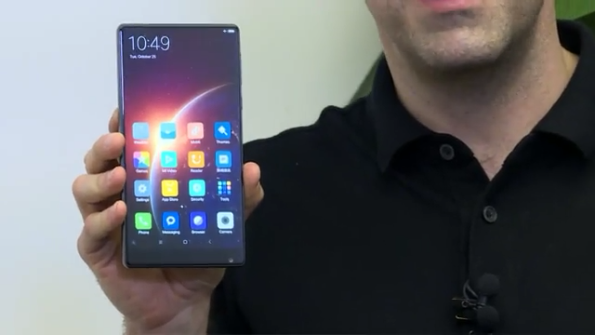 Xiaomi Announces the Futuristic Border-less Mi MIX Smartphone