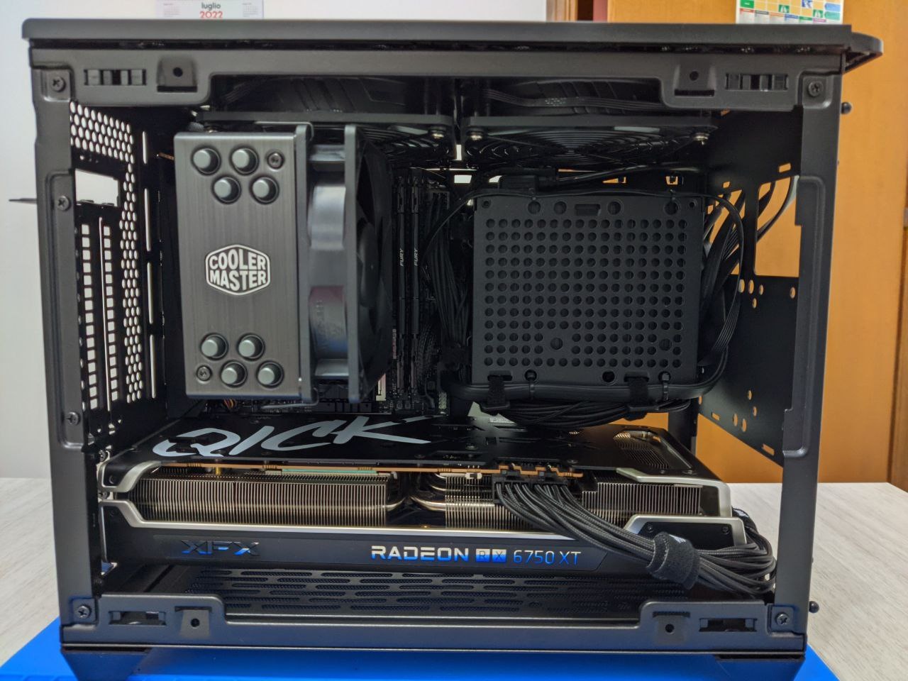 Asus Prime AP201, il nuovo chassis per schede microATX