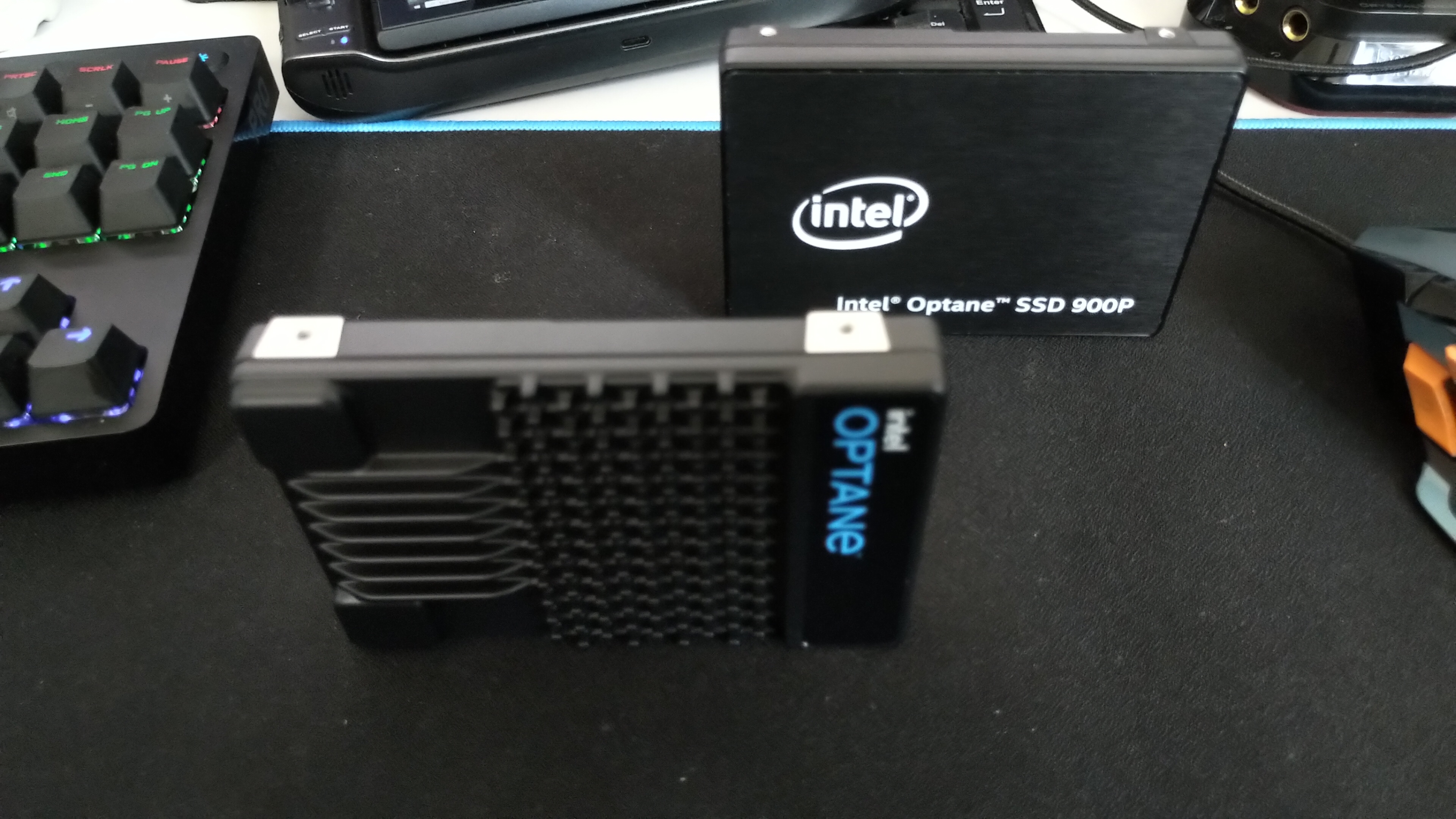 Discussion: AMD's Next-Gen Rembrandt 'Ryzen 6000' APUs Currently In ...